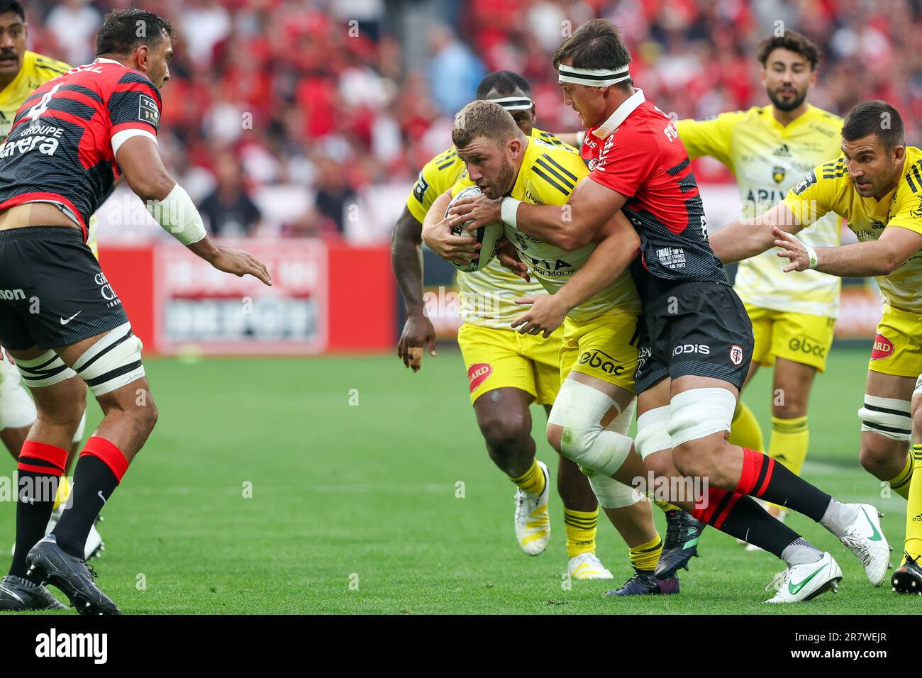 PARIS, FRANCE - JUNE 17: Alexandre Roumat of Stade Toulousain tackles ...