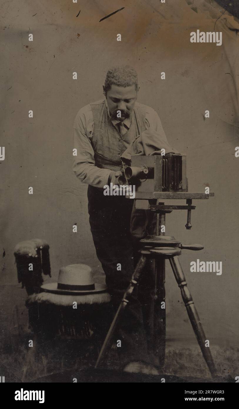 1860s camera hi-res stock photography and images - Alamy