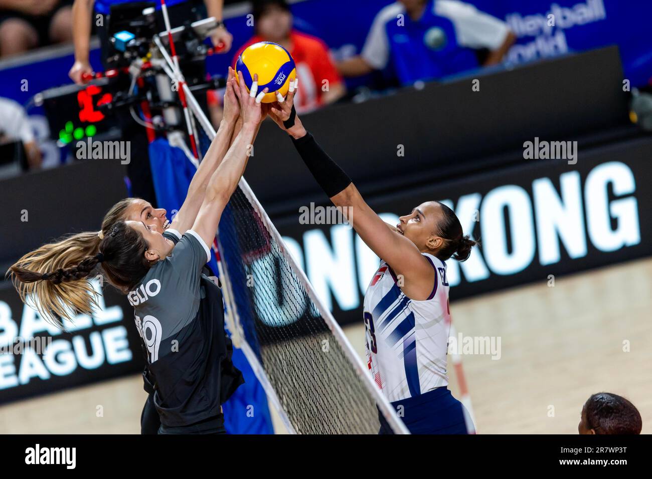 Emily maglio hi-res stock photography and images - Alamy