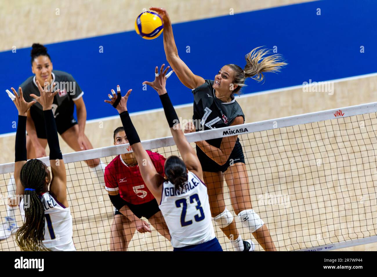 Hong Kong, Hong Kong. 17th June, 2023. Hilary Howe (#14) of Canada seen ...