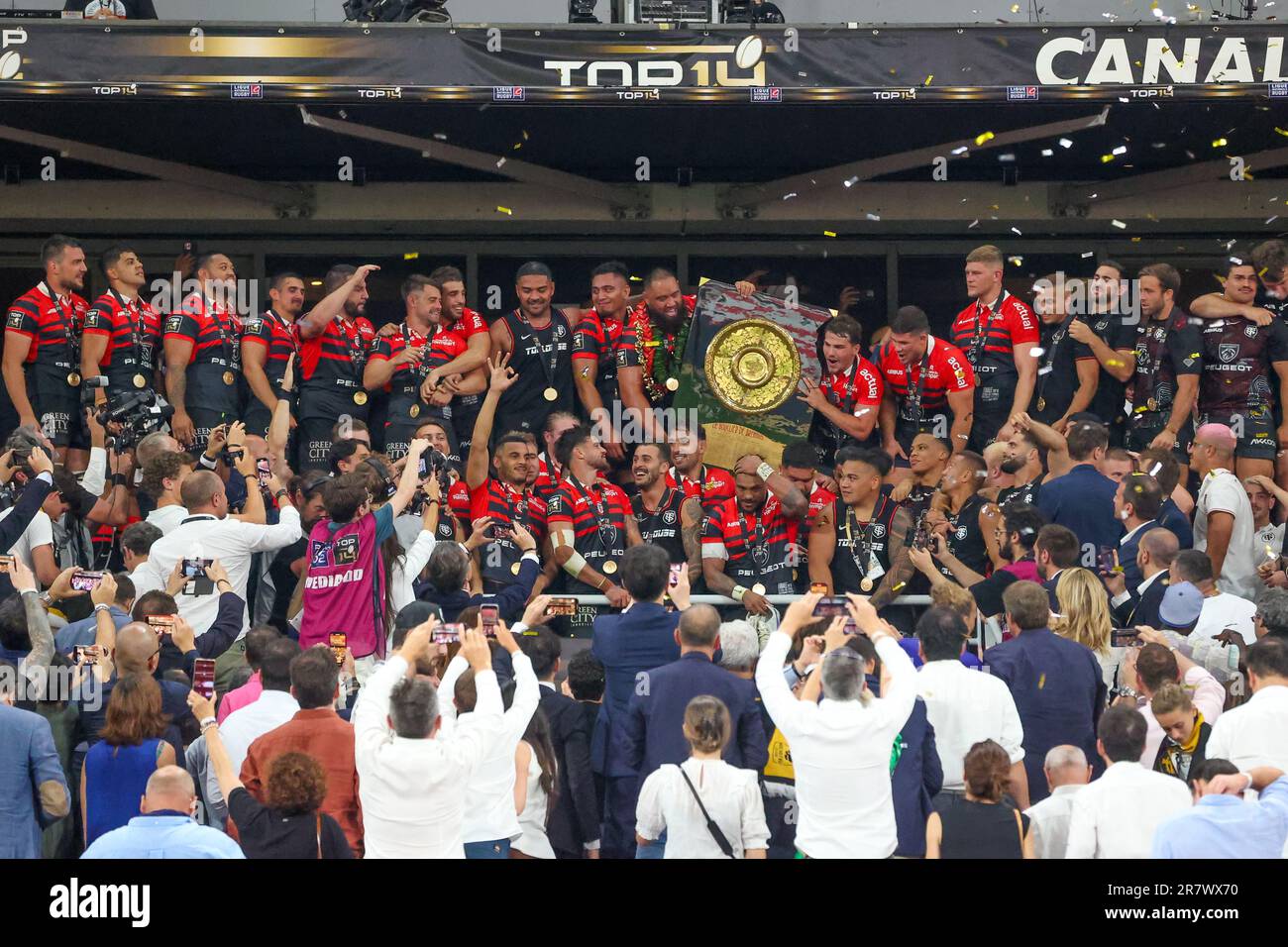 PARIS, FRANCE - JUNE 17: Cyril Baille of Stade Toulousain, Julien ...