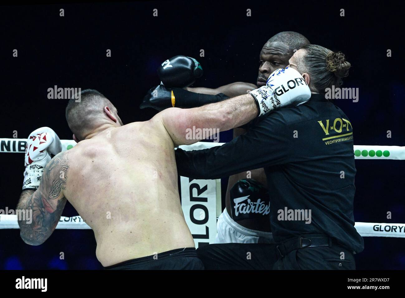 Kevin tariq osara hi-res stock photography and images - Alamy