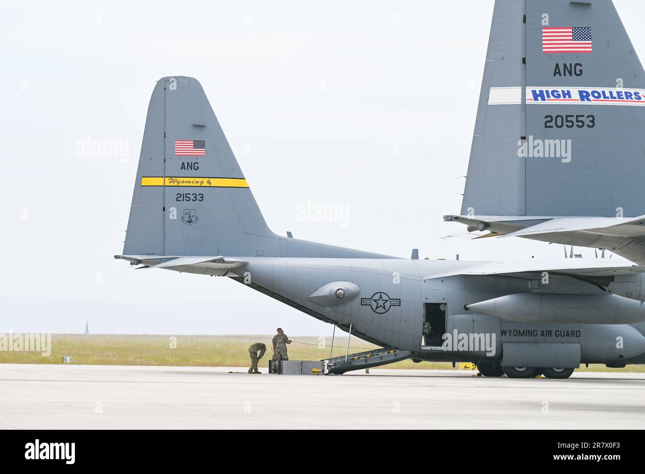 U.S. Air Force loadmasters assigned to the 153rd Airlift Wing, Wyoming ...