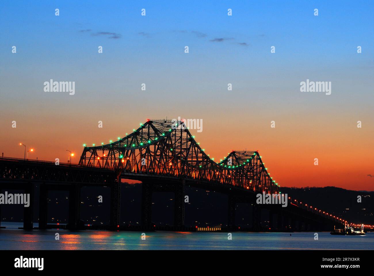 The Old Tappan Zee Bridge at suns, before it was demolished for a new ...