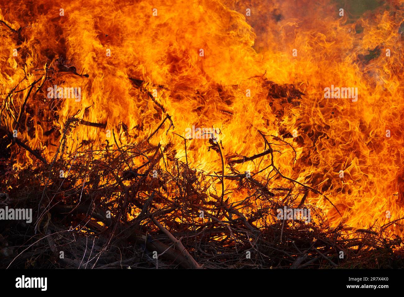 Stand alone structure hi-res stock photography and images - Alamy