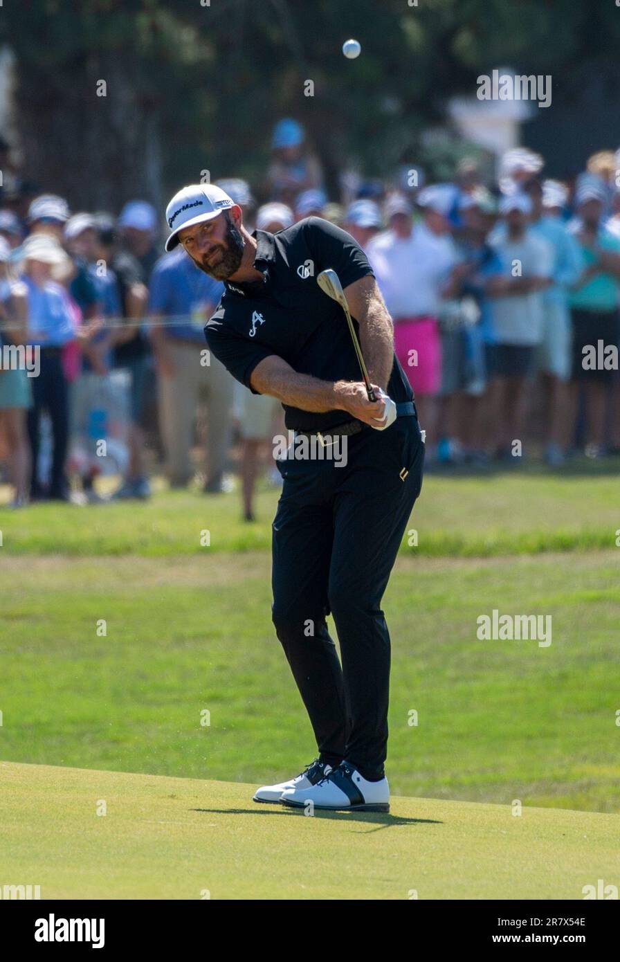 Los Angeles, United States. 17th June, 2023. Dustin Johnson chips on to ...