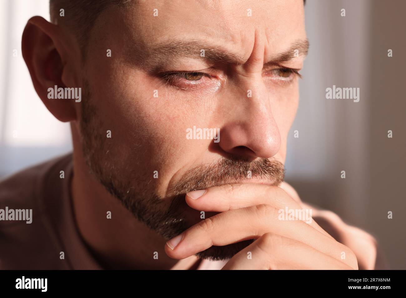 Missing crying sad hi-res stock photography and images - Alamy