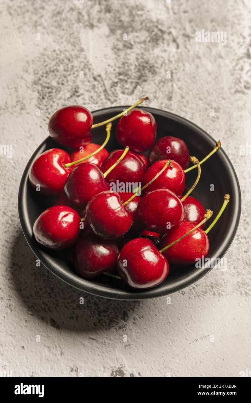 The cherry is an ovoid or spherical fruit, its dimensions may vary ...
