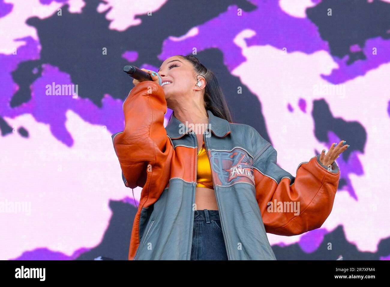 Tula Paulinea "Tulisa" Contostavlos with English London based hip hop ...