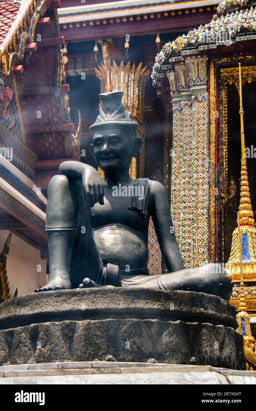Hermit statue. Jivaka Kumarabhacca, medical doctor for the Buddha ...