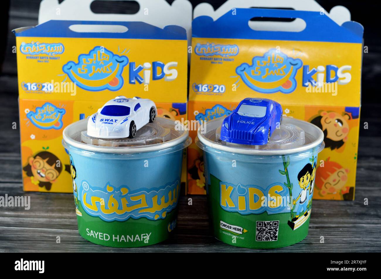 Cairo, Egypt, June 15 2023: Sayed Hanafy Koshary Koshari, street food ...