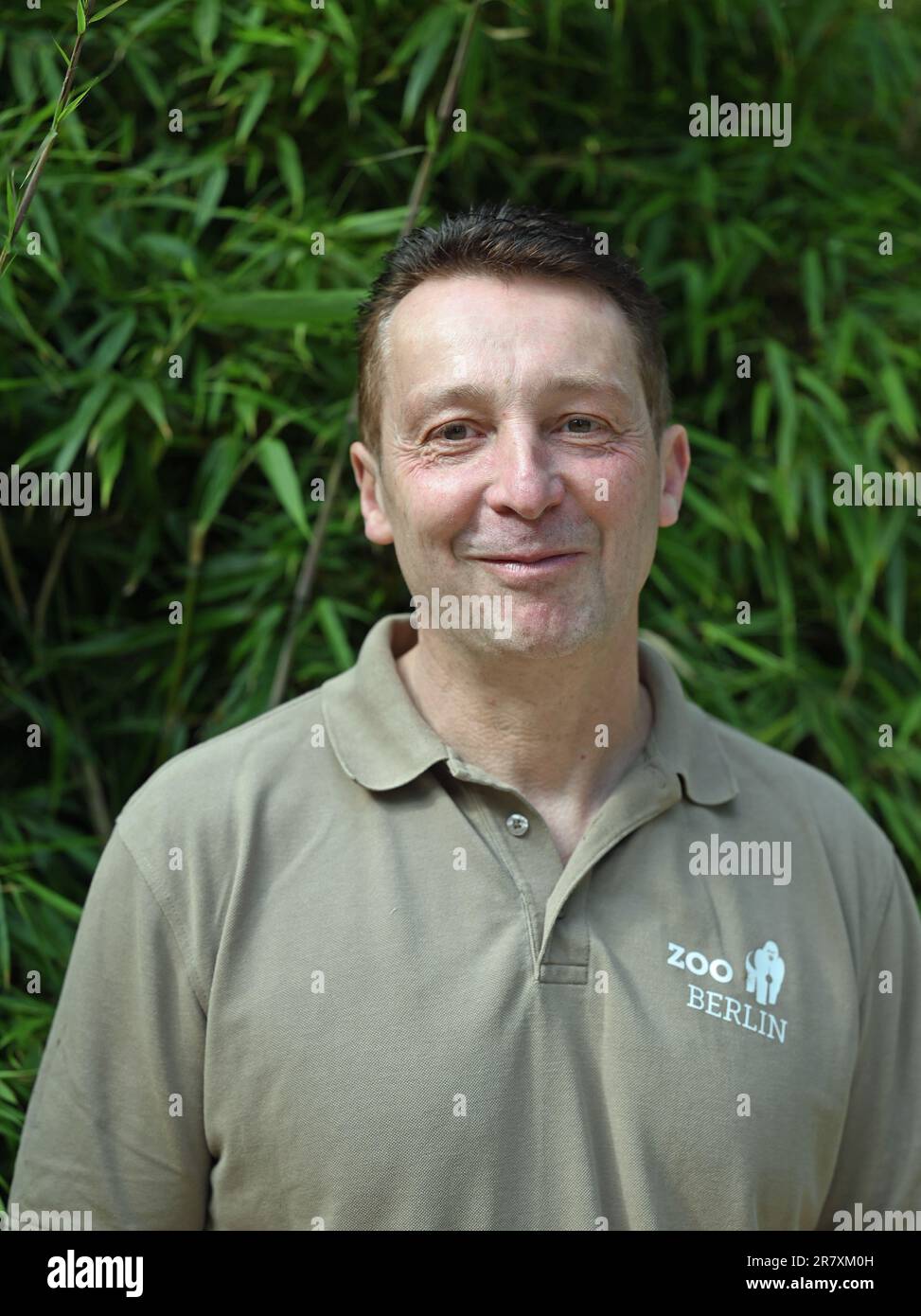 Berlin, Germany. 07th June, 2023. Thomas Lenzner, animal keeper at ...