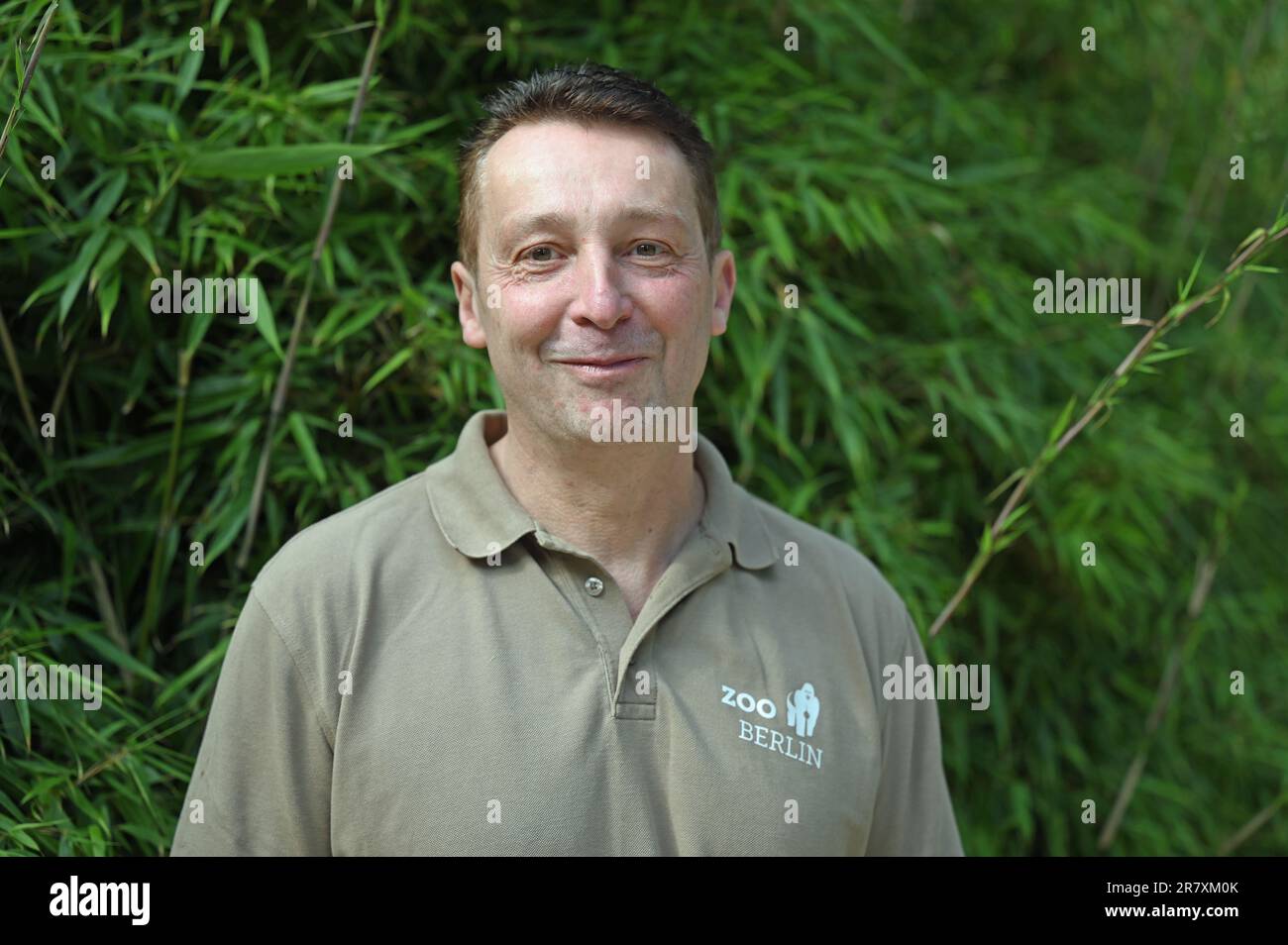 Berlin, Germany. 07th June, 2023. Thomas Lenzner, animal keeper at ...