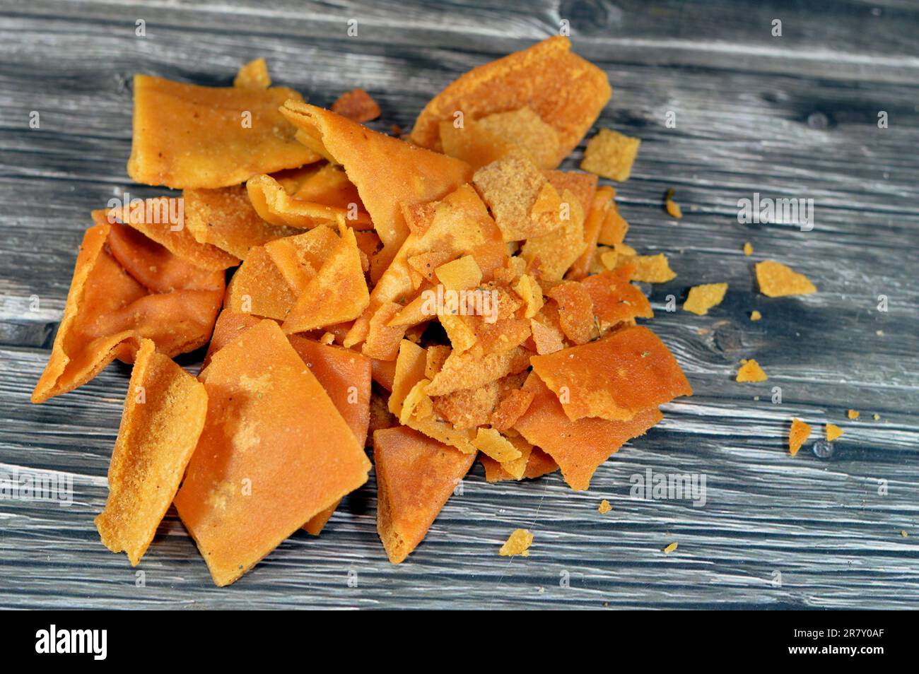 pile of pieces of crispbread crispy toast bread, thin crackers, Toast ...