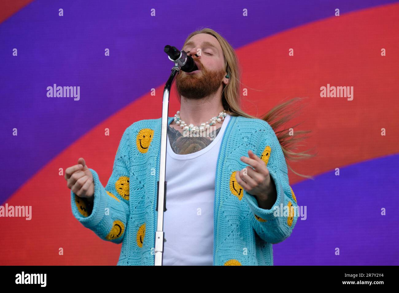 Newport, UK. 17th June, 2023. British singer songwriter and social ...