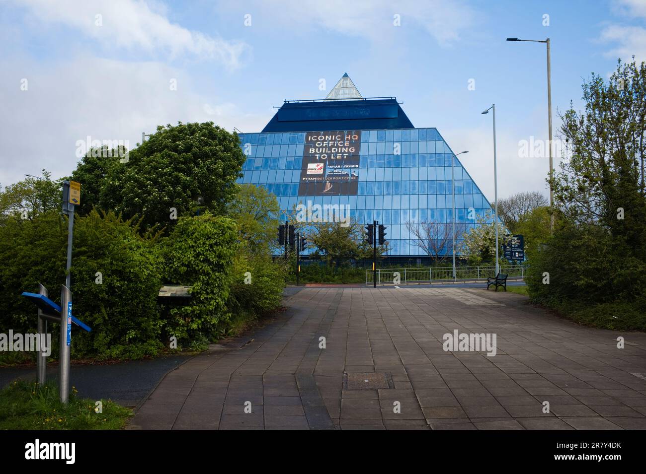 Pyramid office building in stockport hi-res stock photography and ...