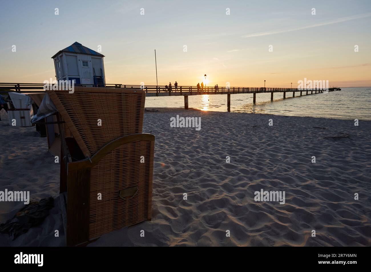 Lubmin, Sonnenuntergang, Steg, Sommer, Meer, Ostsee, Baltic Sea Stock ...