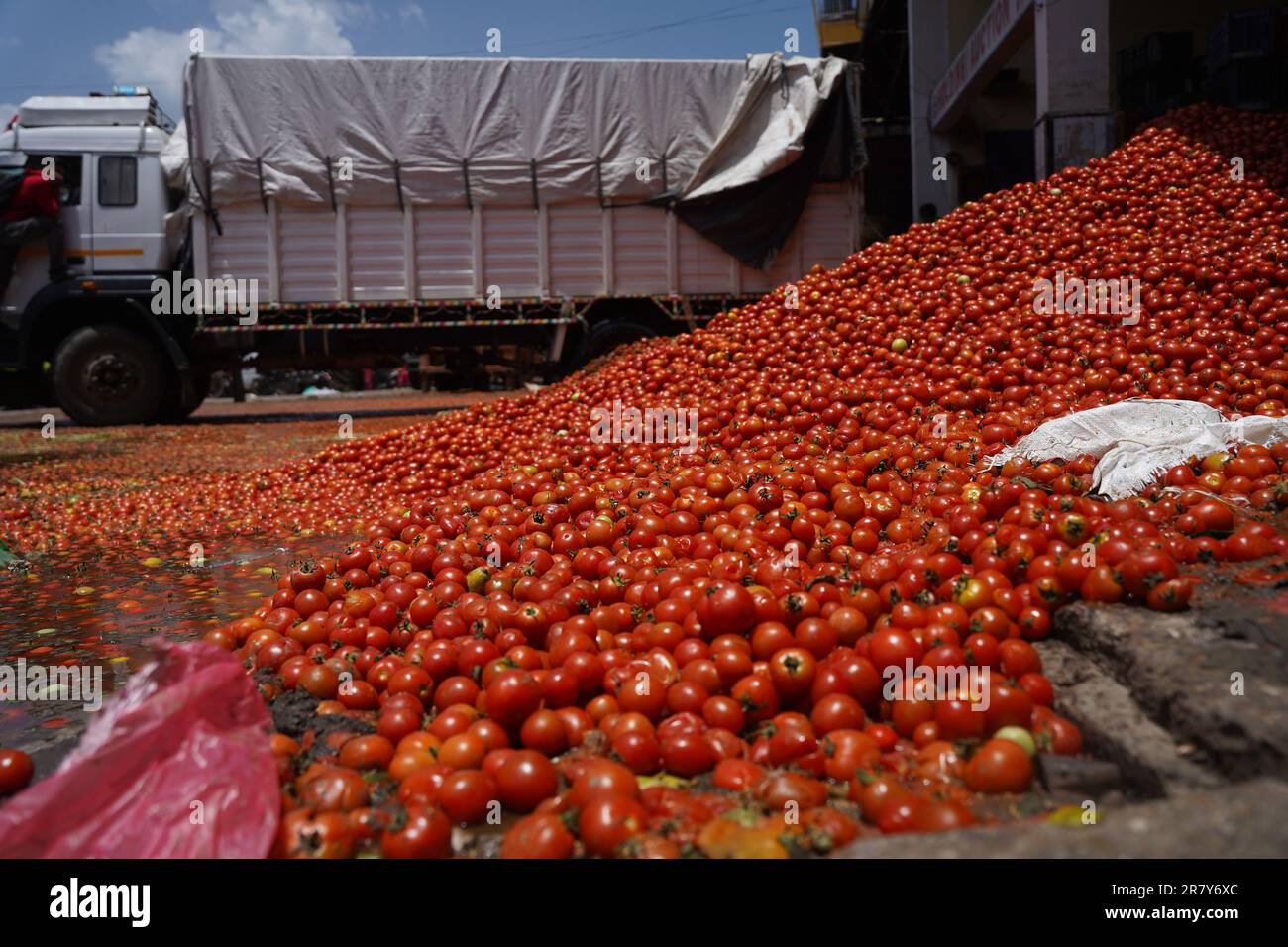 Farmers information board hi-res stock photography and images - Alamy