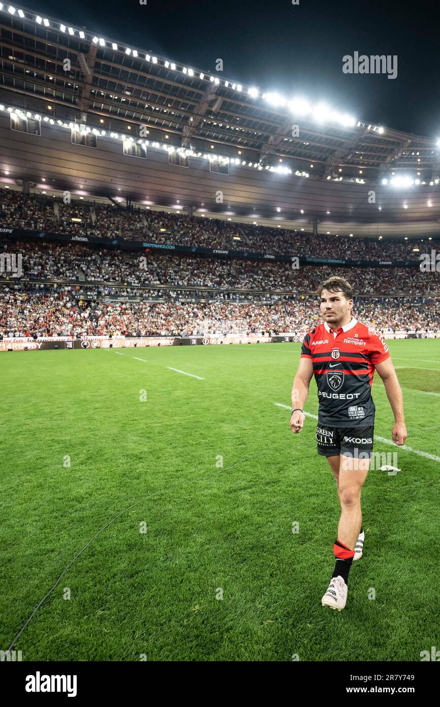 Antoine Dupont alone on the field after winning the French Top14 rugby ...