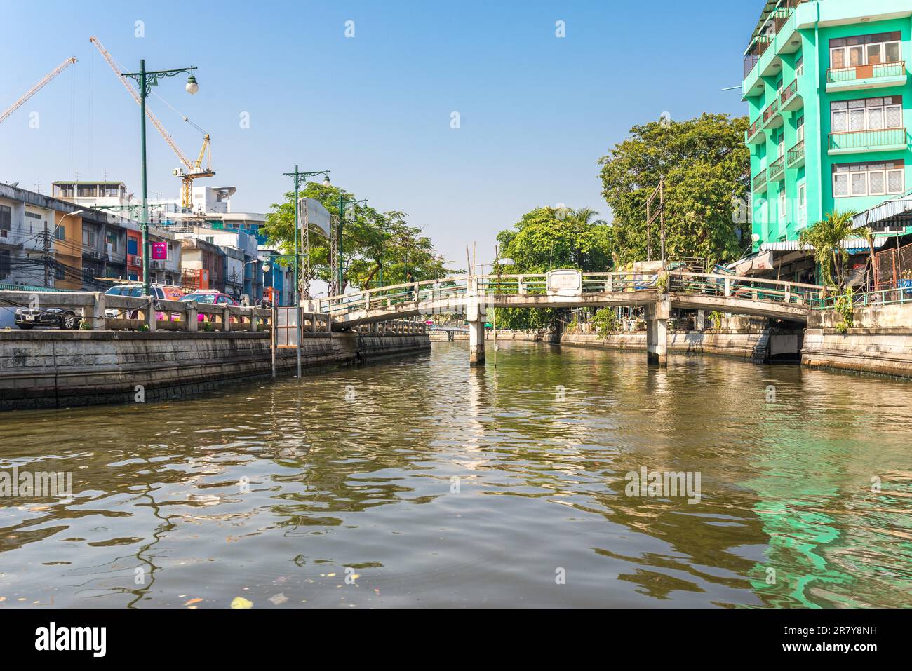 Khlong Saen Saep is a water canal, connecting the west side districts ...