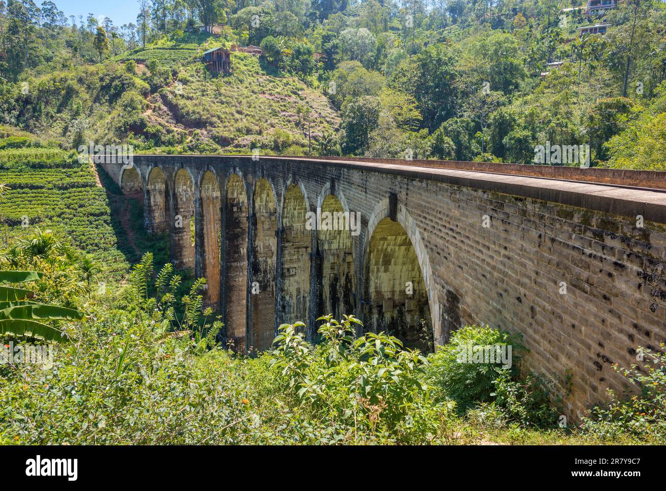 The famous Nine Arches Bridge in the Uva province, located between ...