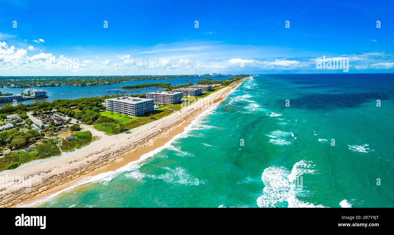 Phipps Ocean Park and Ibis Isle, West Palm Beach, Florida, USA Stock ...