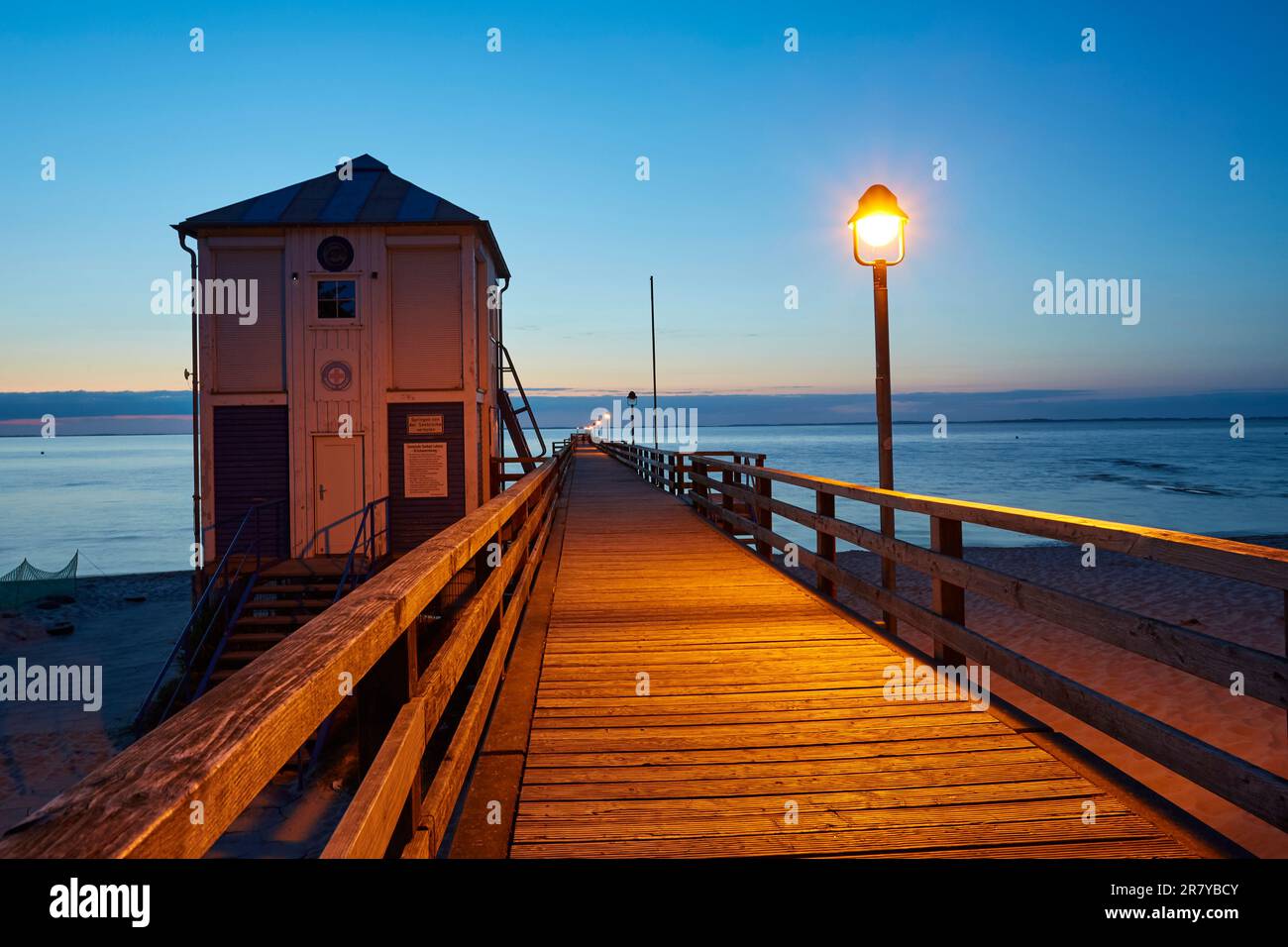 Lubmin, Sonnenuntergang, Steg, Sommer, Meer, Ostsee, Baltic Sea Stock ...