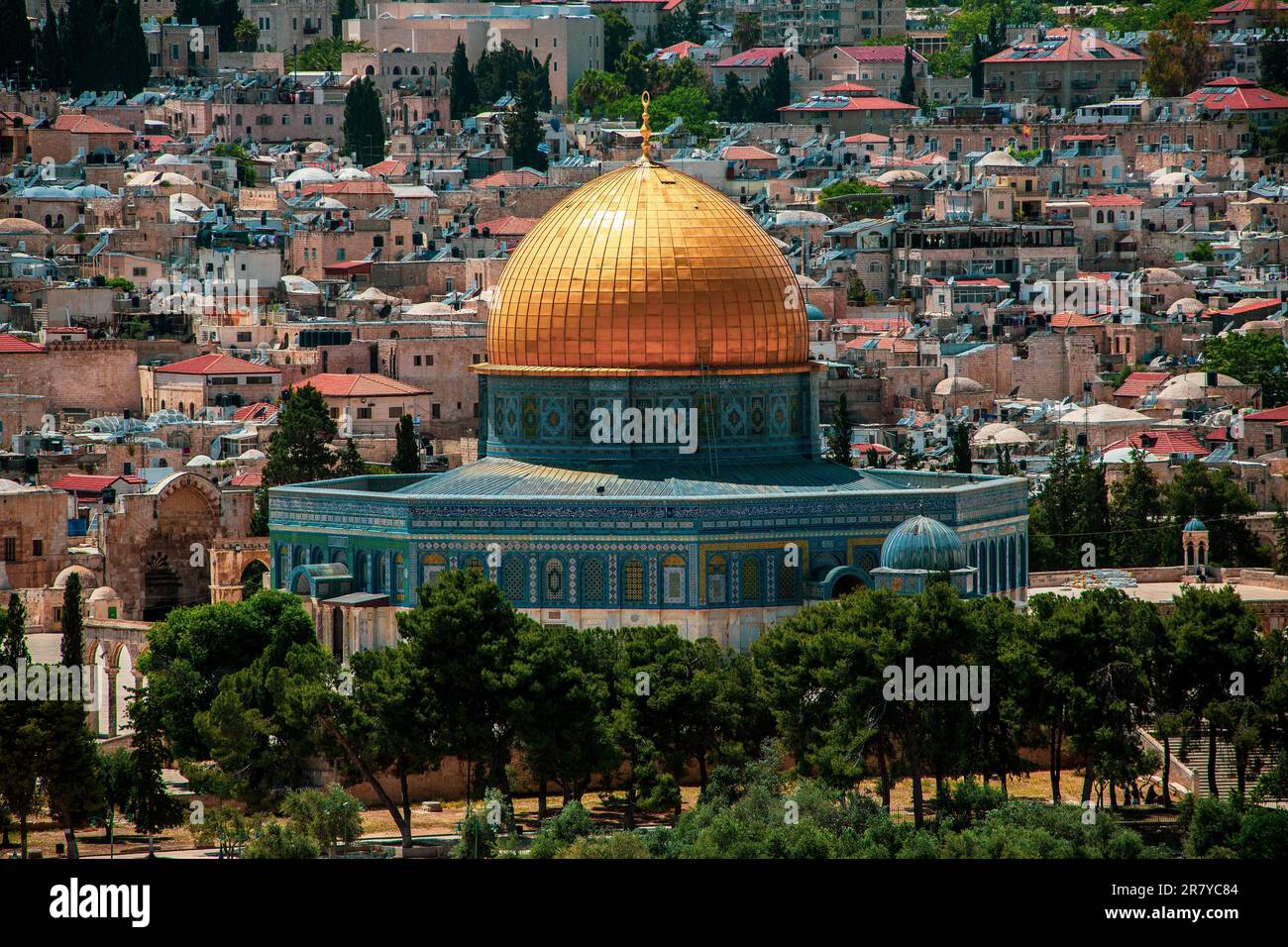 View of the Temple Mount with Dome of the Rock in Jerusalem Stock Photo ...