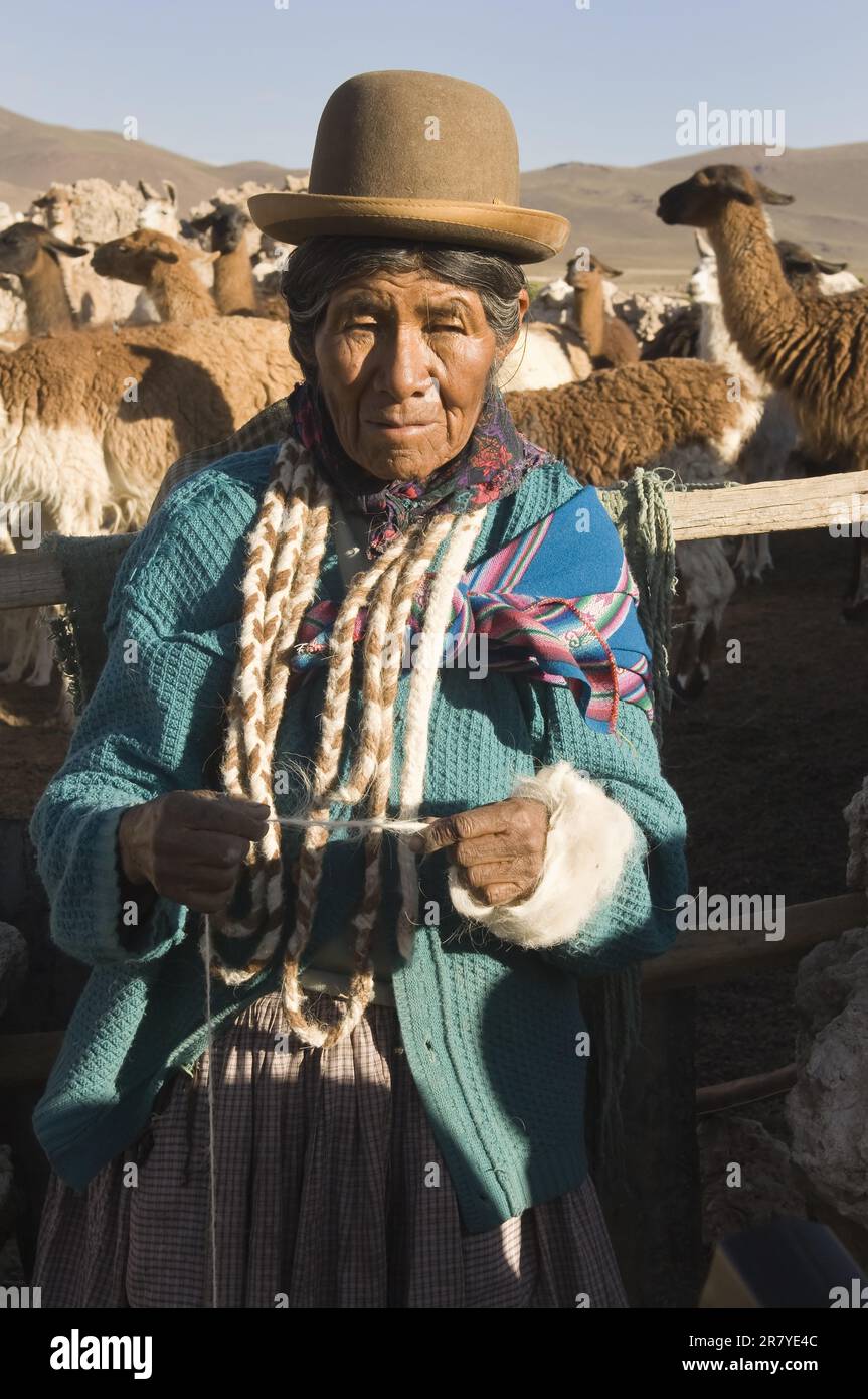 Spinning melon hi-res stock photography and images - Alamy