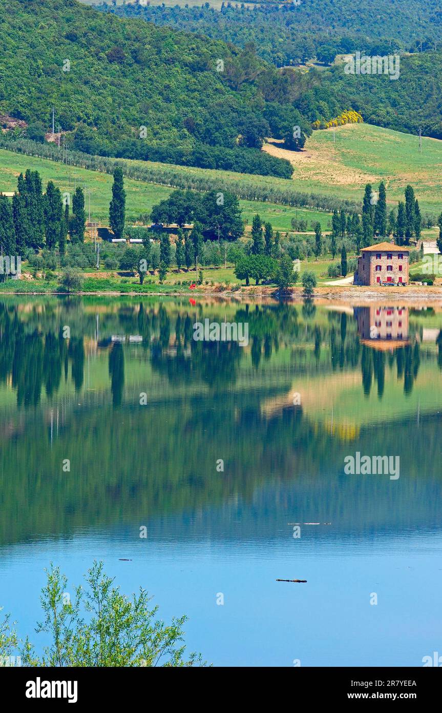 Corbara lake, Lago di Corbara, Tiber Valley, Todi, Umbria, Italy Stock ...