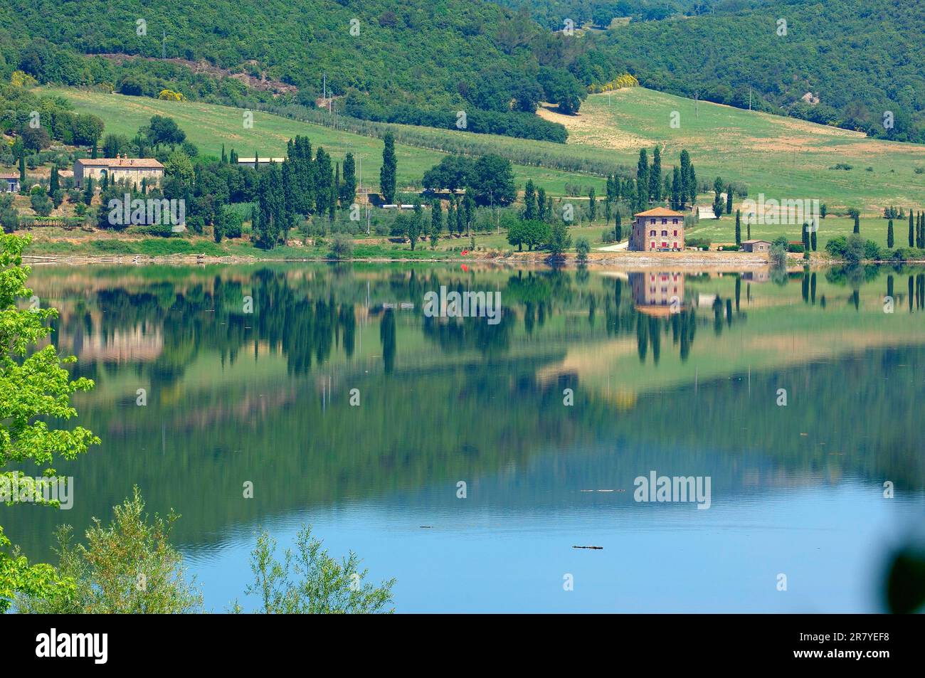 Corbara lake, Lago di Corbara, Tiber Valley, Todi, Umbria, Italy Stock ...