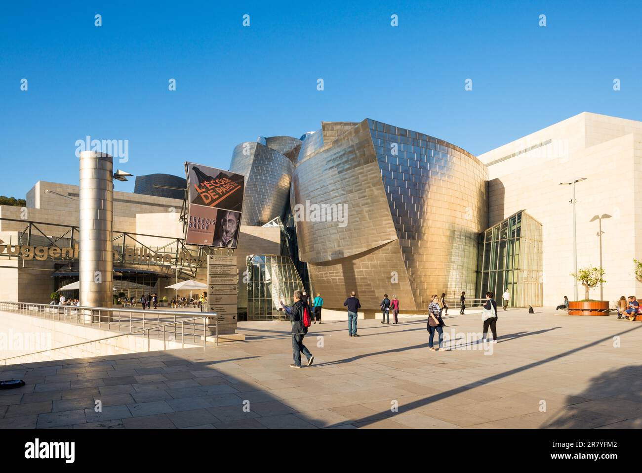 Entrance and forecourt of the Guggenheim Museum, a fantastic building ...