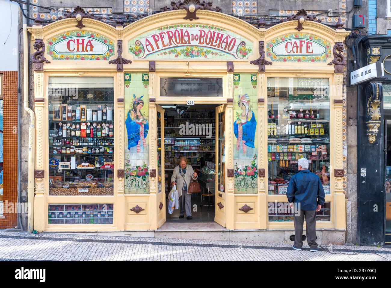 Picturesque facade of a grocery store in the Rua Formosa, a shopping ...