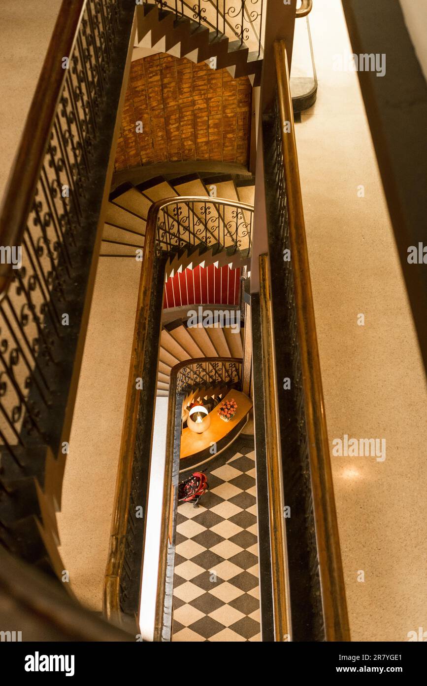 Multi flight stairway hi-res stock photography and images - Alamy