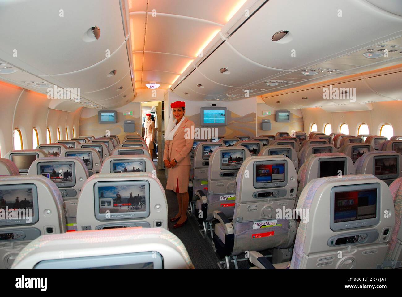 Airbus a380 interior hi-res stock photography and images - Alamy