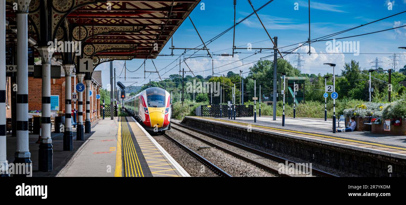 Train Station, Grantham, Lincolnshire, UK – A London North Eastern ...