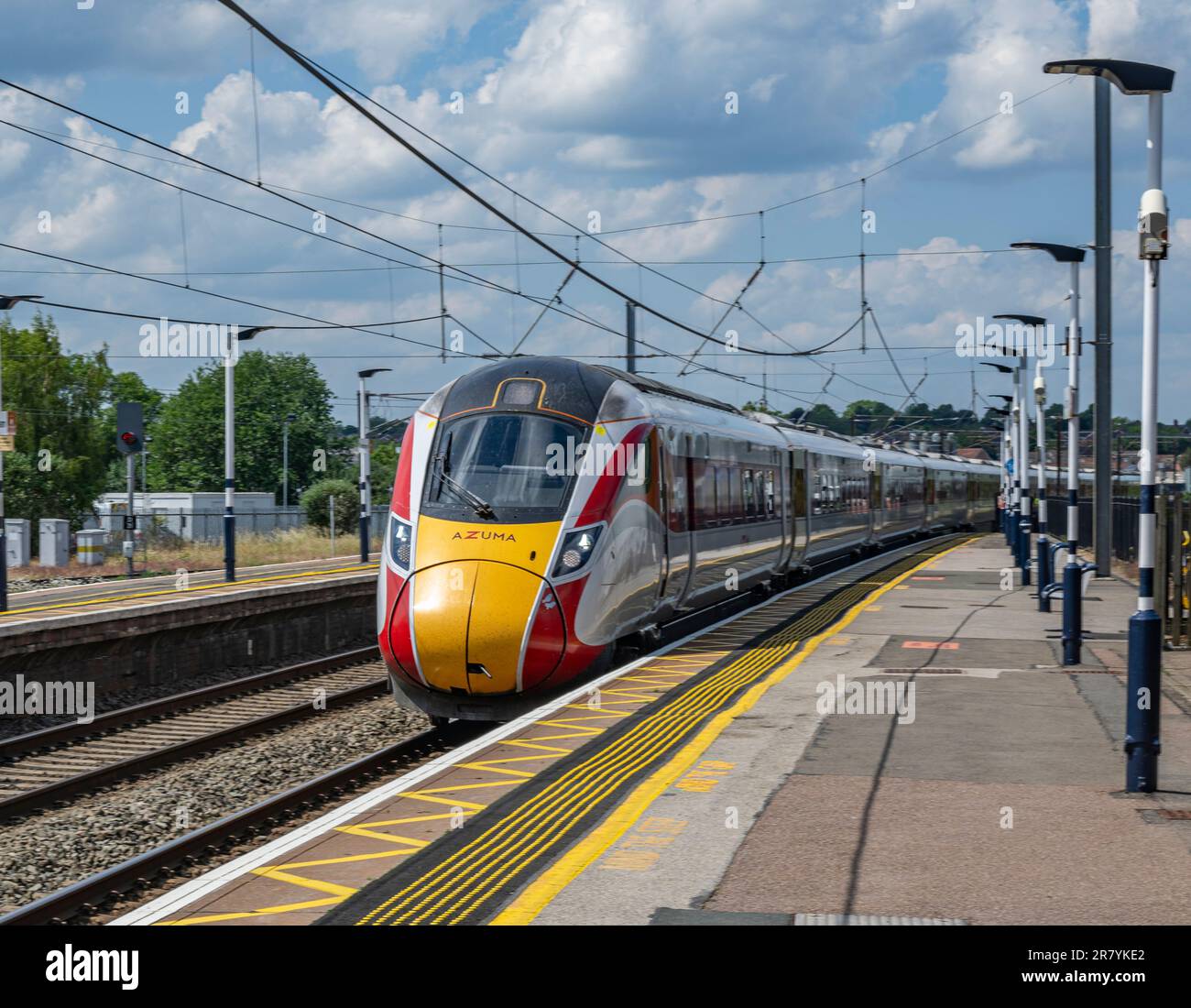 Train Station, Grantham, Lincolnshire, UK – A London North Eastern ...