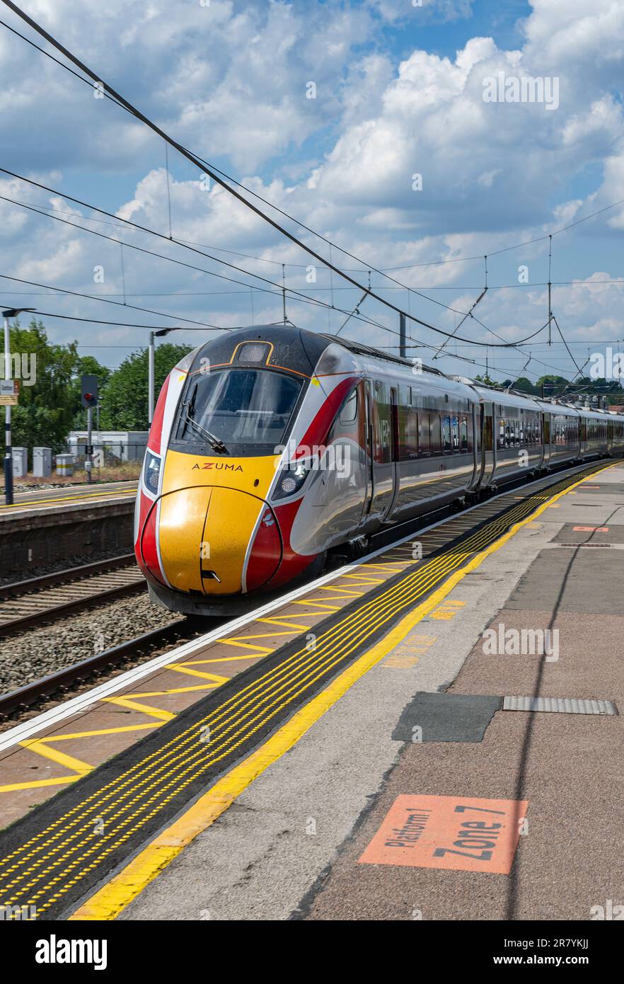 Train Station, Grantham, Lincolnshire, UK – A London North Eastern ...