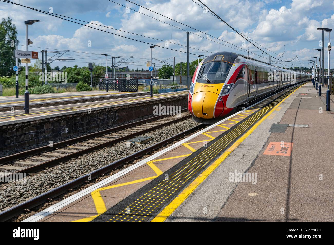 Train Station, Grantham, Lincolnshire, UK – A London North Eastern ...