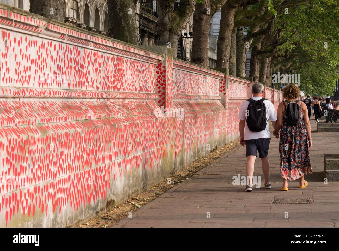 COVID remembrance wall at Westminster Bridge London Stock Photo - Alamy