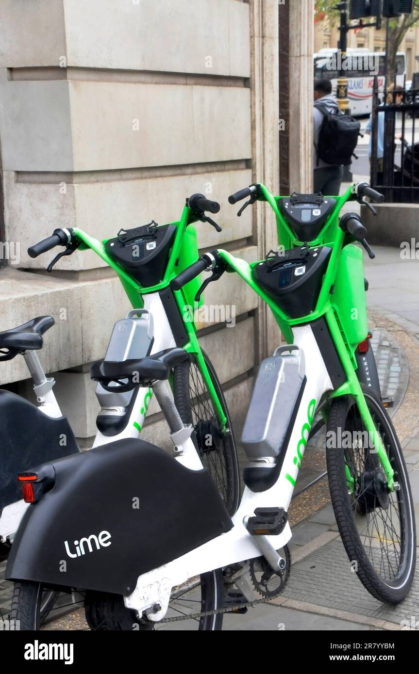 e bikes London Stock Photo - Alamy