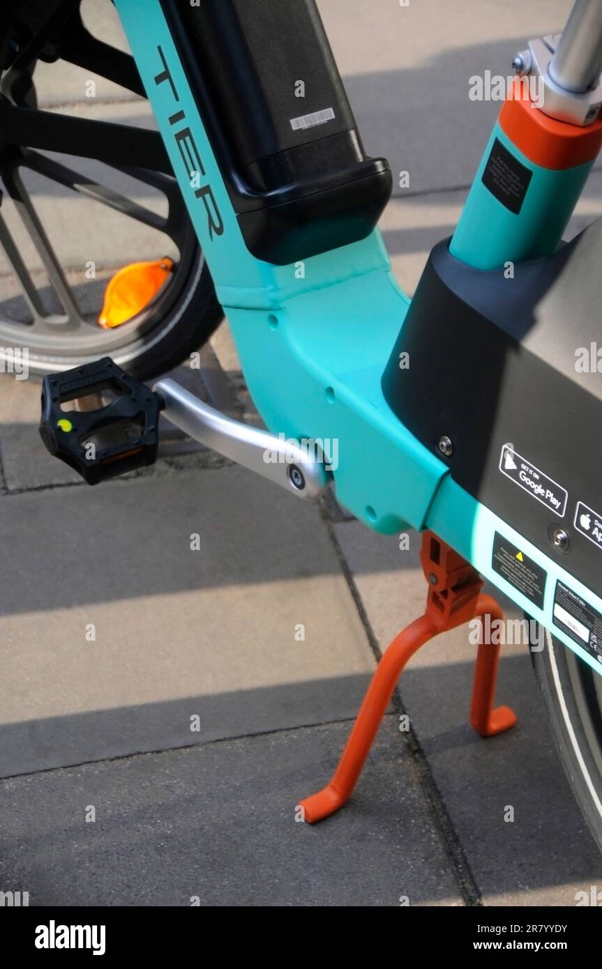 Tier e bike Stock Photo - Alamy