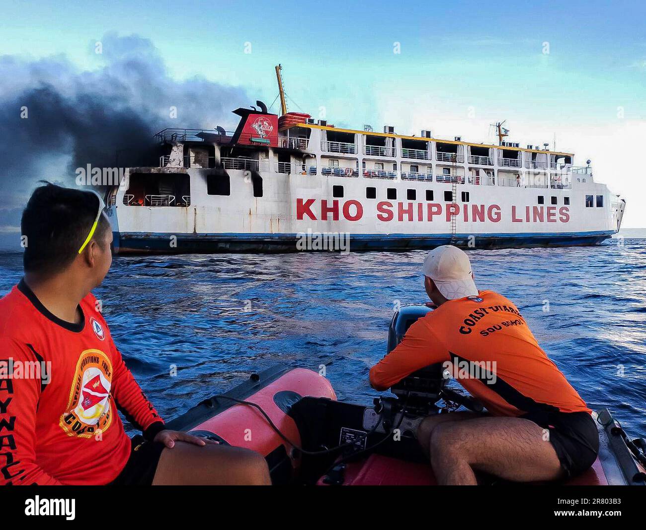 (230618) -- MANILA, June 18, 2023 (Xinhua) -- Members of the Philippine ...