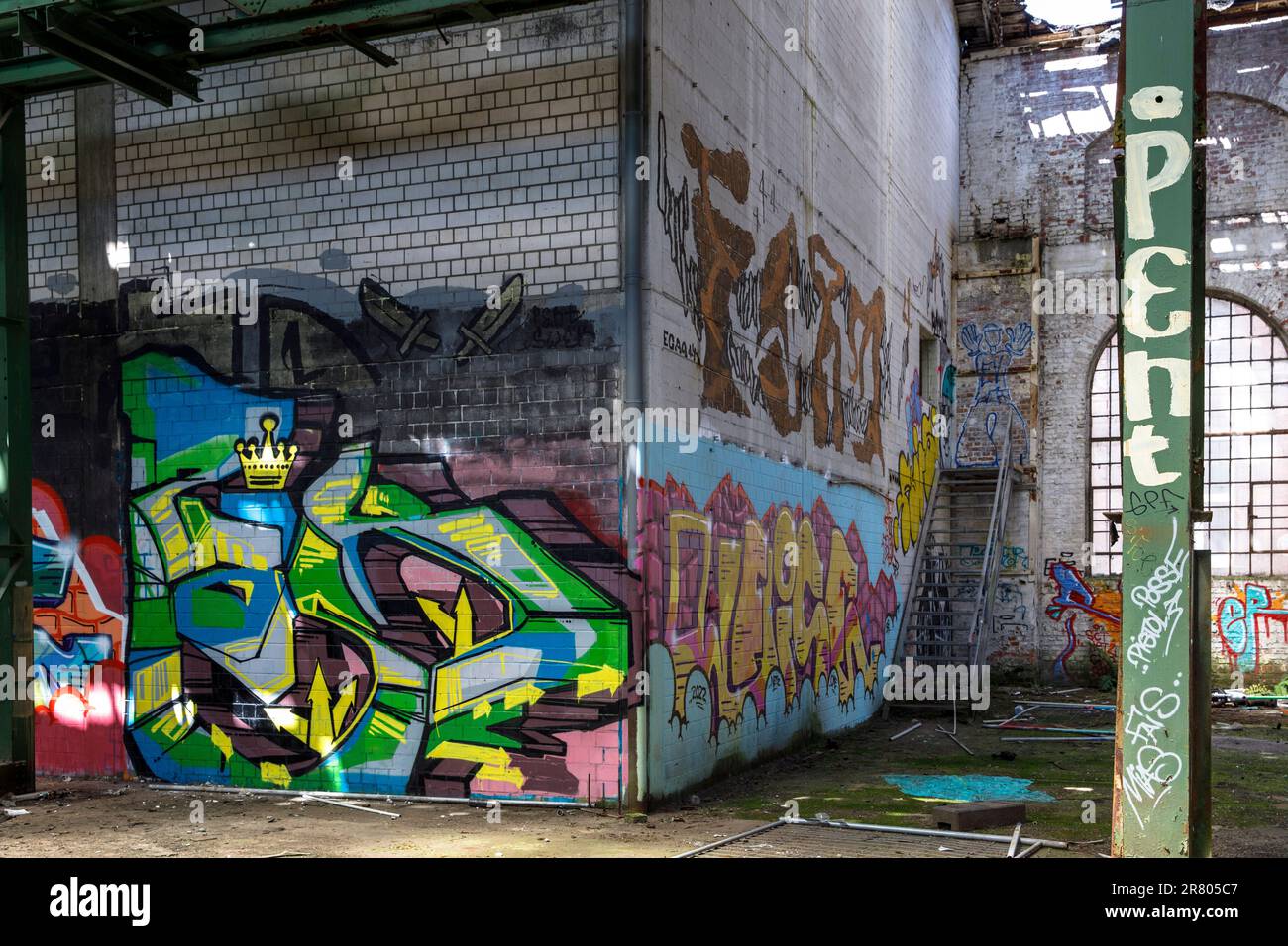 graffiti in the KHD large engine hall of the former Gas Engine Factory ...