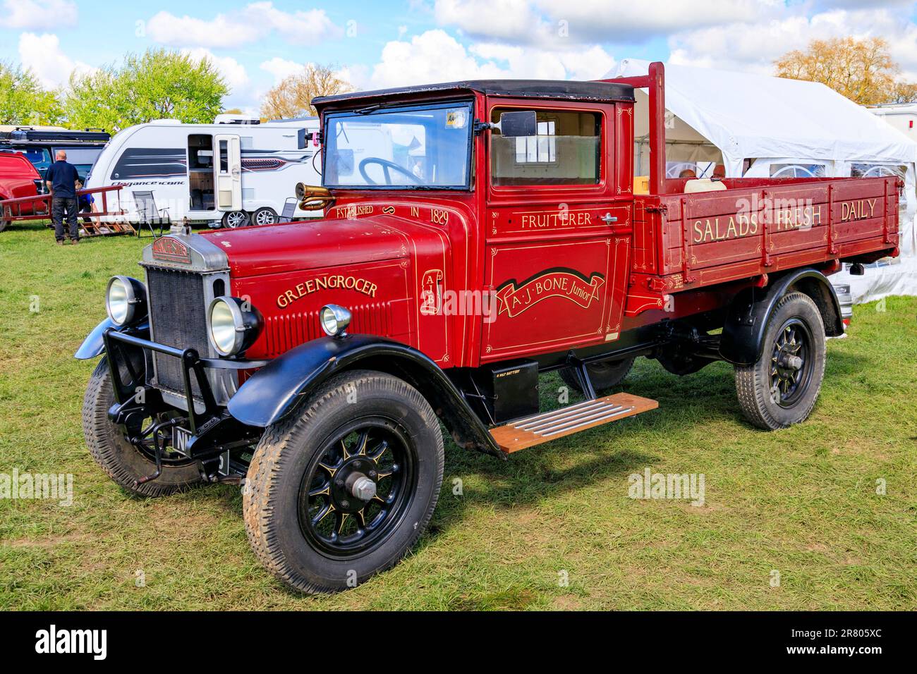 A vintage Manchester B1 greengrocer's lorry at Abbey Hill Steam Rally ...