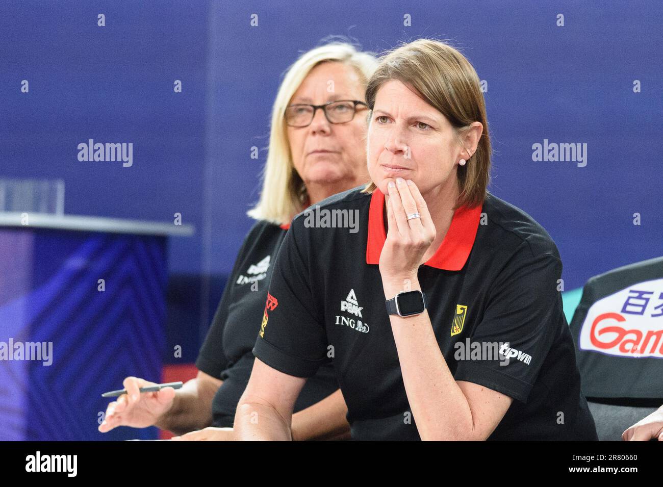 Lisa thomaidis hi-res stock photography and images - Alamy