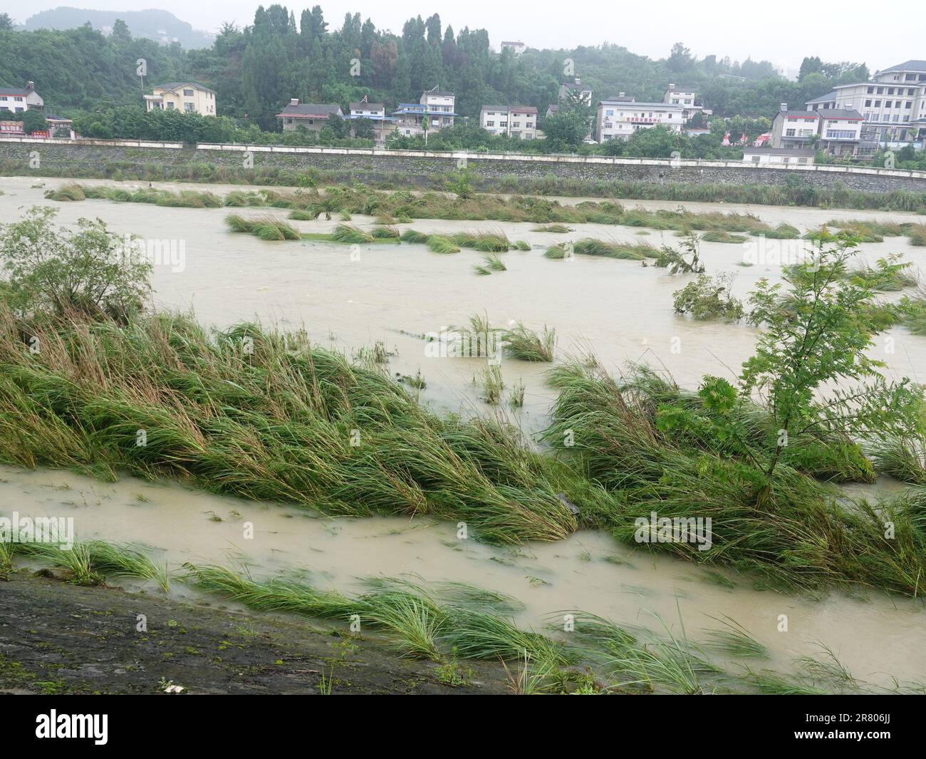 Flood of Huangbai River, a first-level tributary of the Yangtze River ...