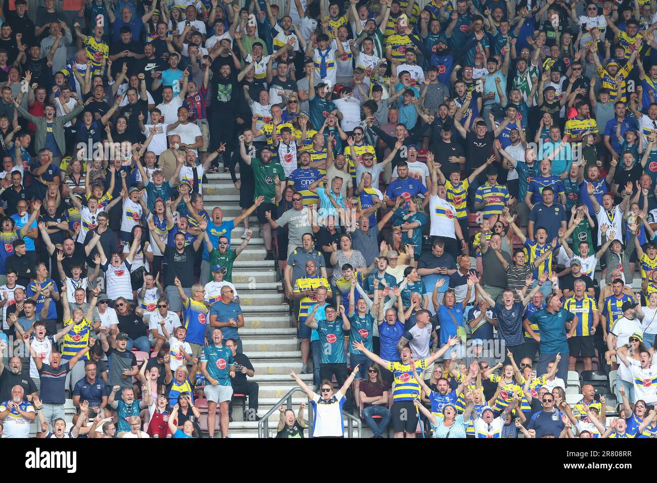 Warrington Wolves fans during the Betfred Challenge Cup Quarter-Final ...