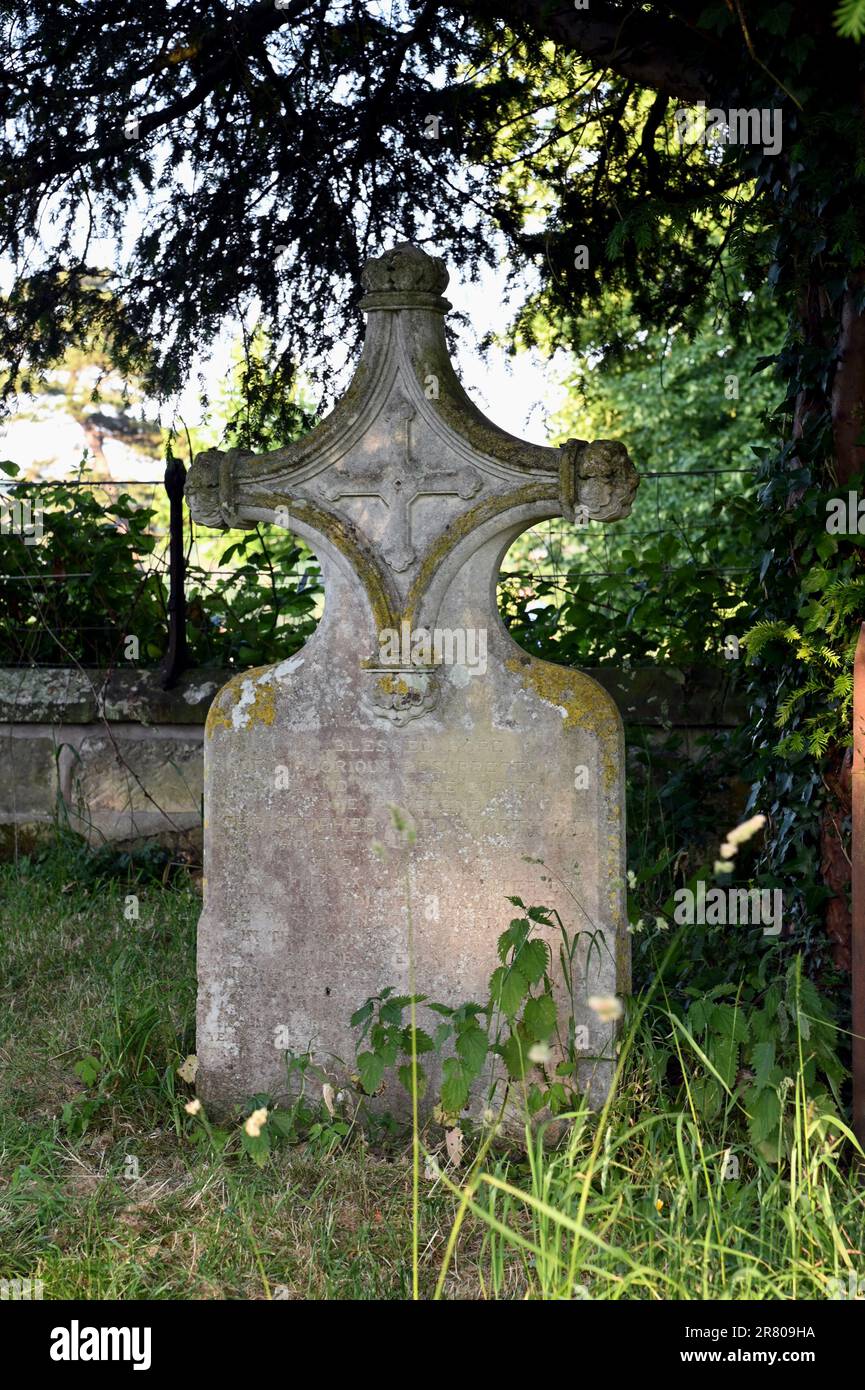 Christopher wordsworths headstone hi-res stock photography and images ...
