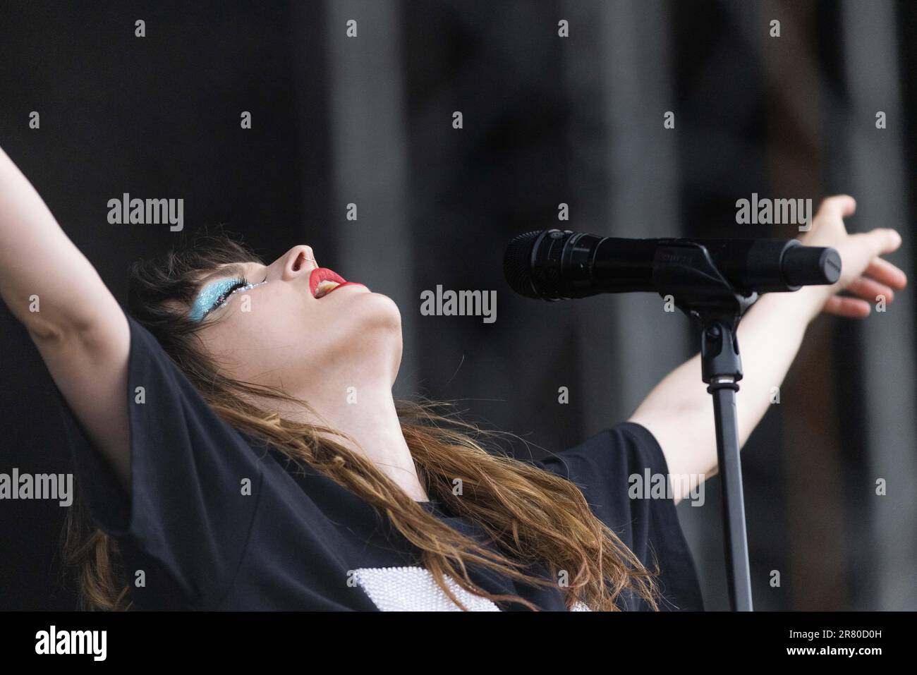 18 June 2023, Baden-Württemberg, Neuhausen ob Eck: Singer Lauren ...